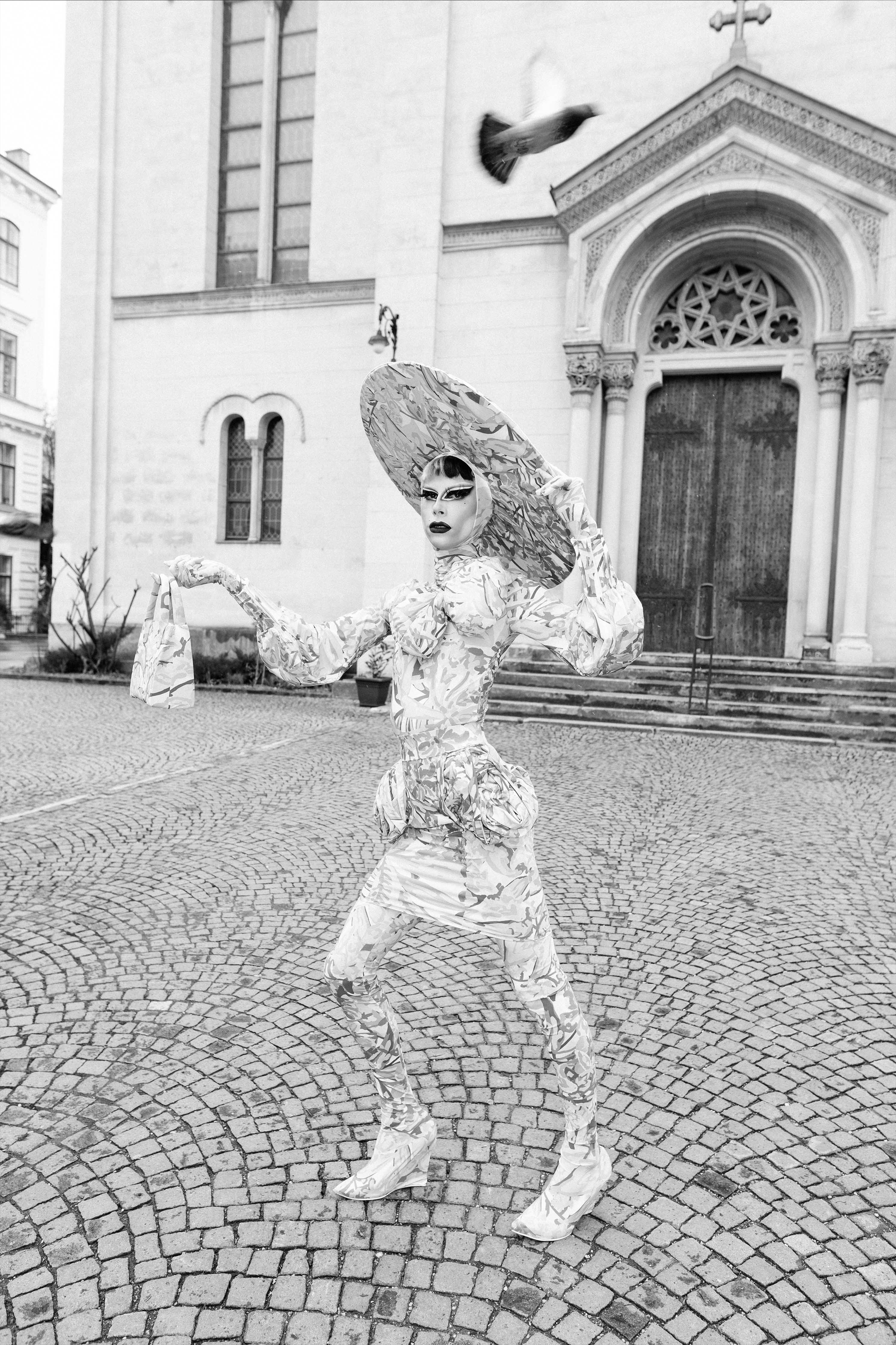 UNDER THE MUSHROOMS – Mario Ilic